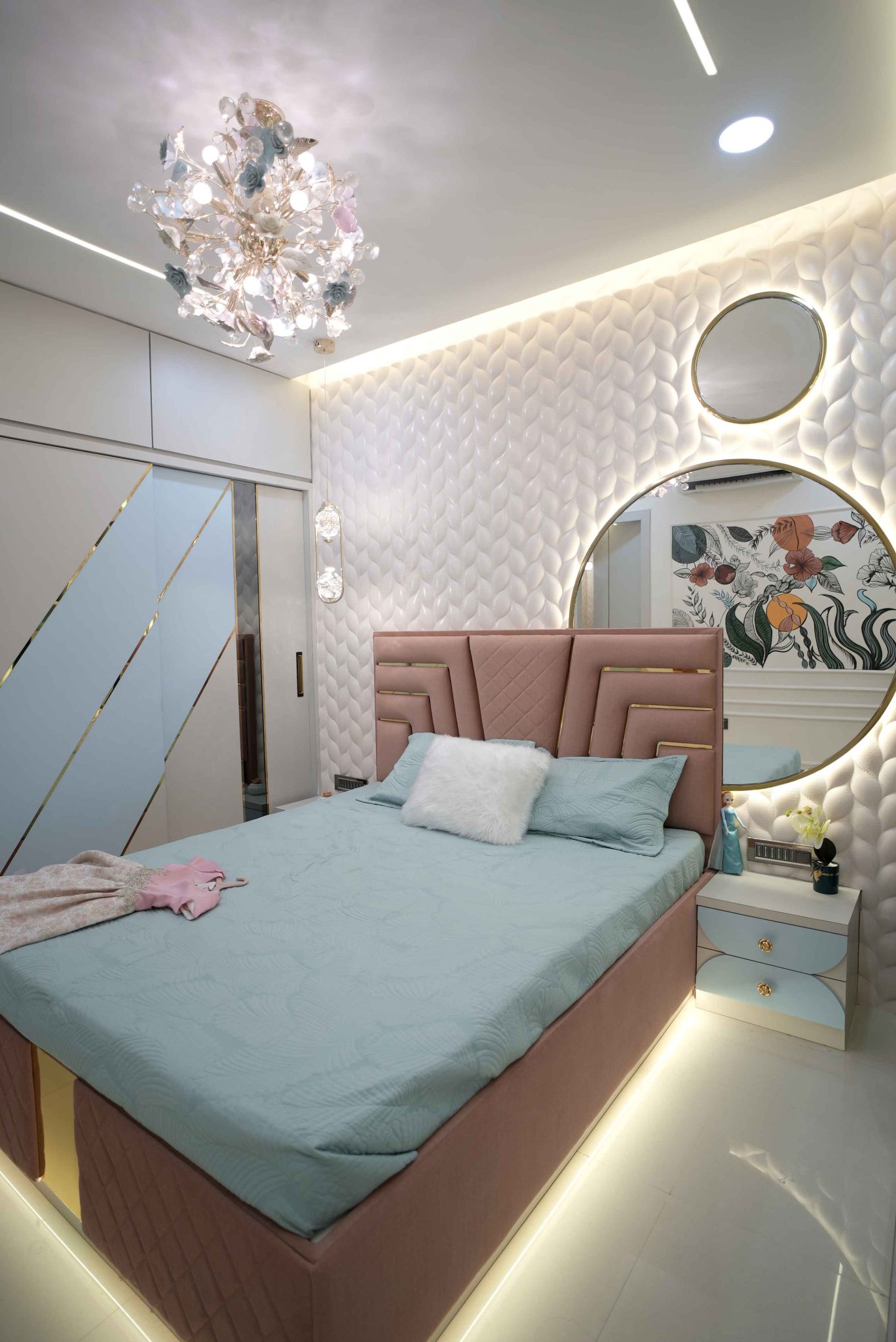 Parsian & Vintage Theme home Interior - Holla Homes